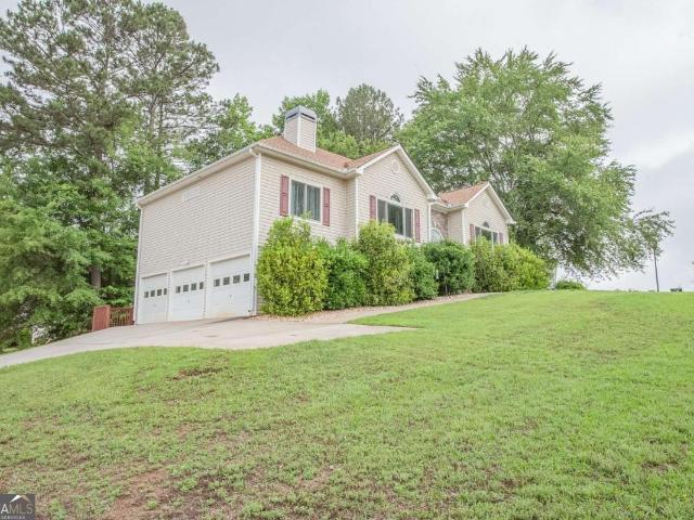 126 W Woodland Manor