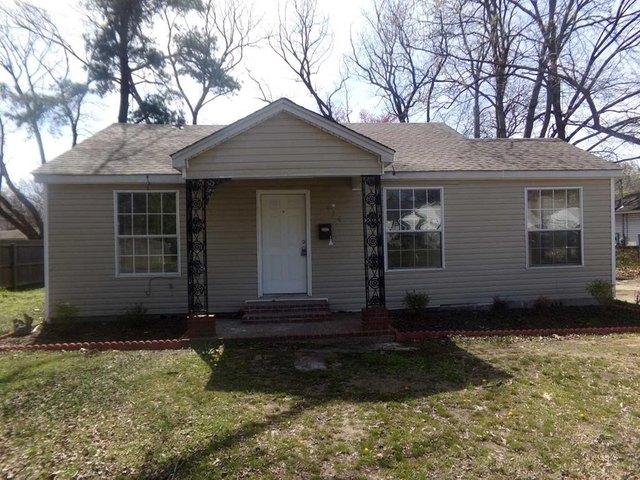 126 W Barton Ave, West Memphis, AR 72301