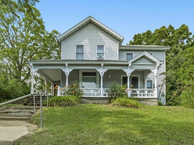 126 W Cedar St, Chippewa Falls, WI 54729