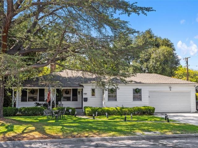 126 W Floral Avenue