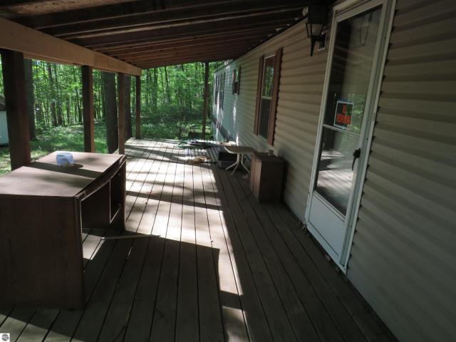 126 W Ridge Circle