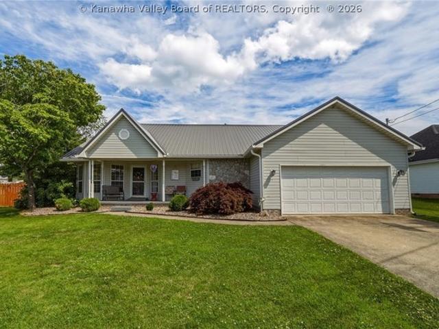 126 Woodbend Cv, Winfield, WV 25213