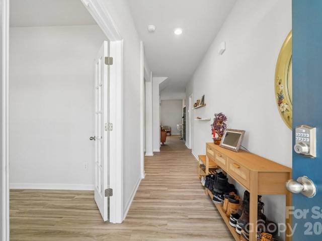 126 Woodhall Way