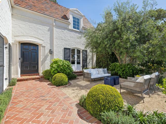 126 Woodland Way