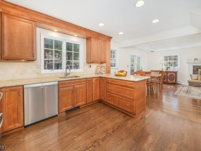 126 Wentworth Dr