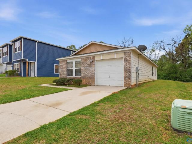 126 Whitestone Drive NE