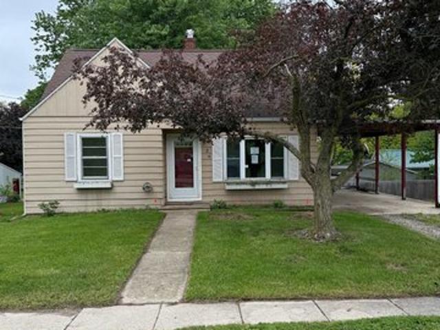 126 Wilson Dr, Saint Louis, MI 48880