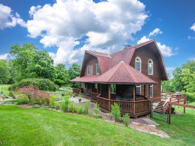 126 Upper North Shore Rd