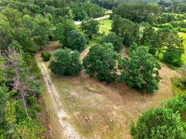 126A Ceasar Rd, Picayune, MS 39466
