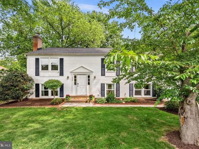 12747 Kinship Dr, Herndon, VA 20171