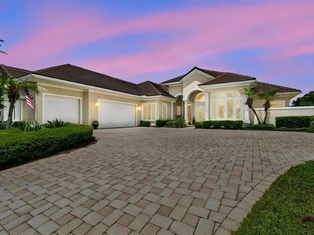 12749 Grand Traverse Dr, Dade City, FL 33525