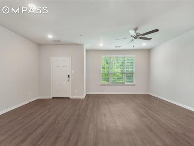 1274 Alamo Dr, Lewisville, TX