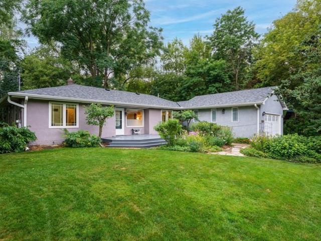 1274 Amble Rd, Arden Hills, MN 55112
