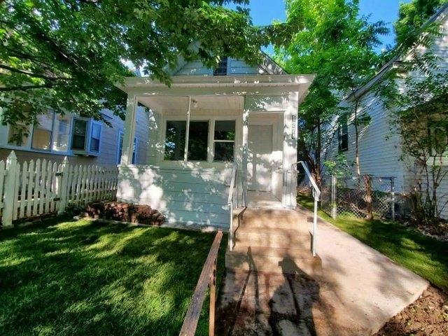 1274 Edgerton St, Saint Paul, MN 55130