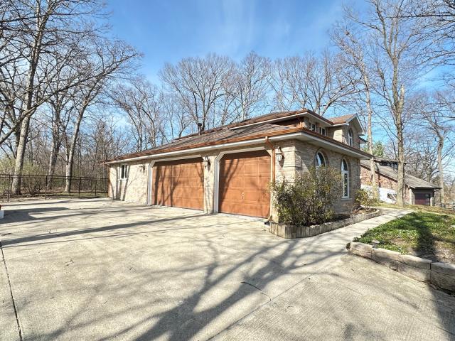 12752 W Beaver Den Trail, Homer Glen, IL 60491 | MLS #12612 | Compass