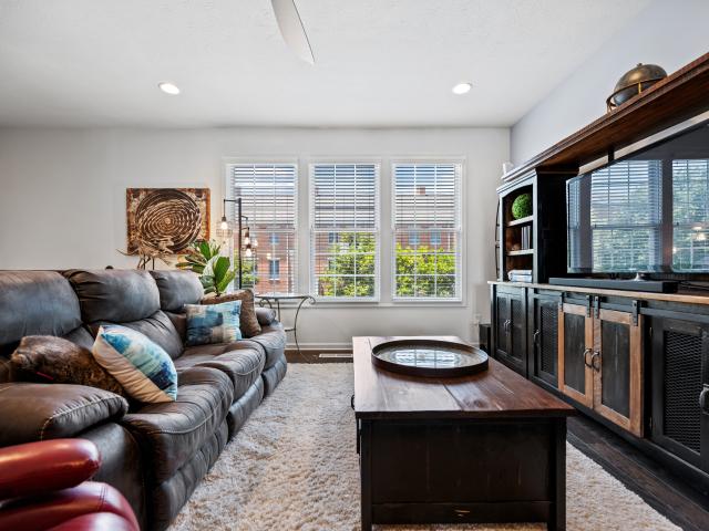 12759 Apsley Lane