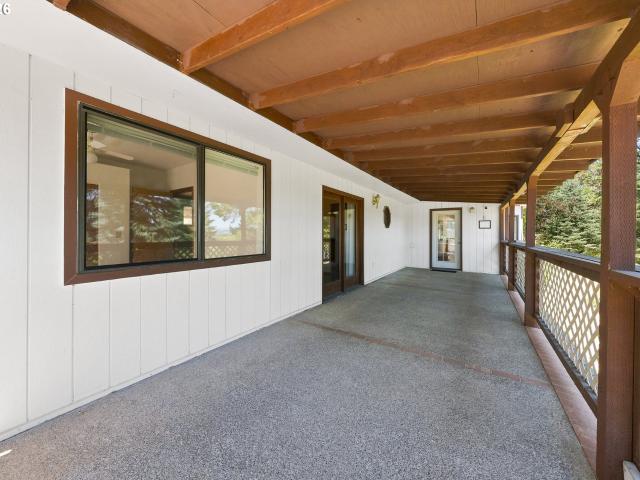 1275 arcadia dr