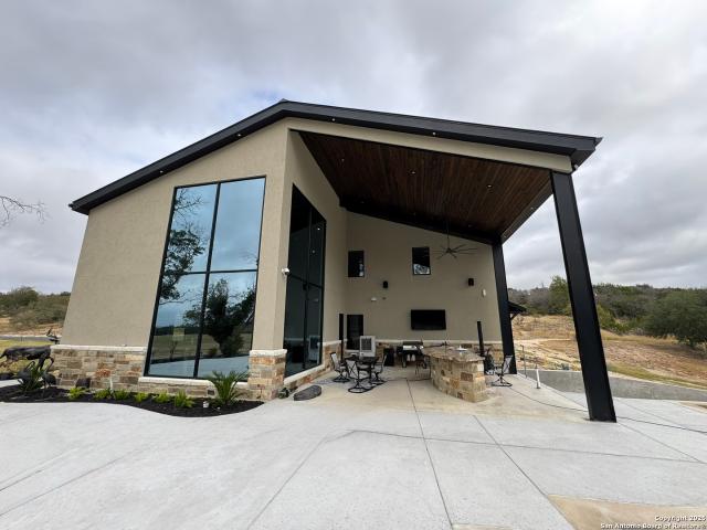 1275 Cypress Creek Rd, Kerrville, TX 78028 | MLS #1847