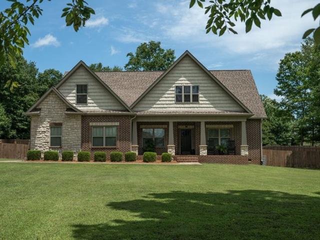 1275 Camp Ravine Rd, Burns, TN 37029