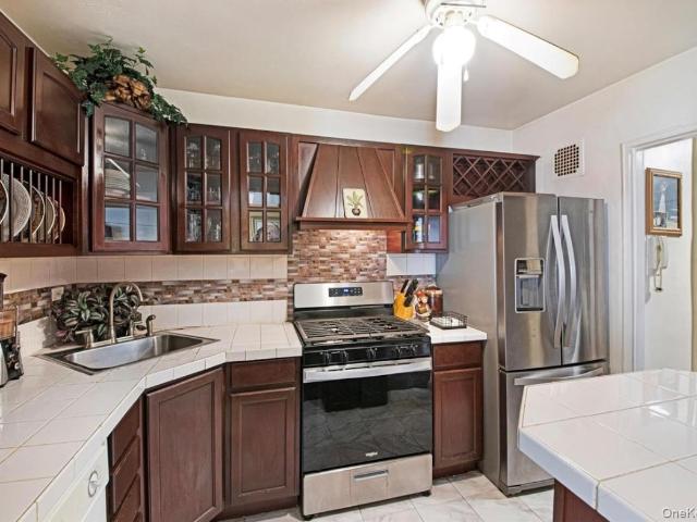 1275 E 51st Street 3B