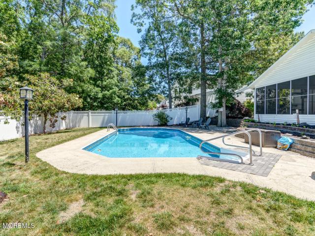1276 Beauchamps Place