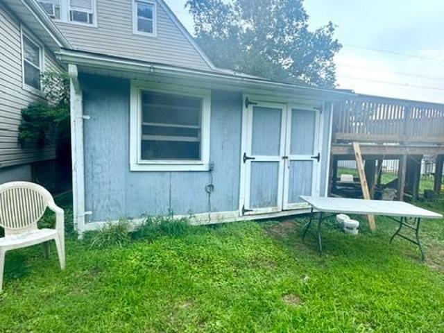 1276 Pekin Road