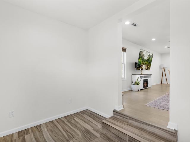 1276 Peter Pond Rd
