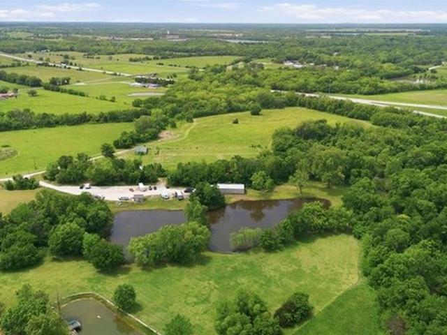 1276 1 th St, Iola, KS 66749