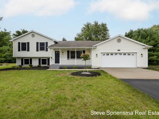 12770 Macclain Ct NE, Cedar Springs, MI 49319