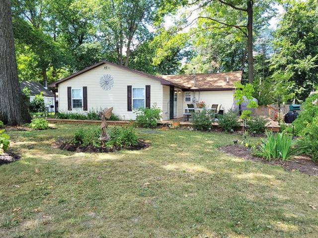 12779 Elton St NE, Gowen, MI 49326