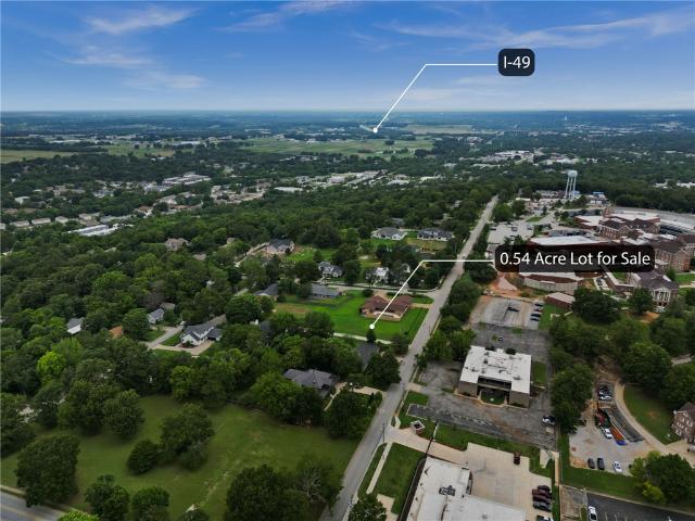 1277 N Woolsey