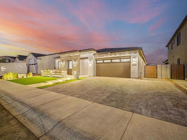1277 E Tonto Drive
