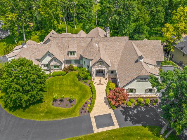 1277 Geneva National Ave W, Geneva, WI 53147 | MLS #1958
