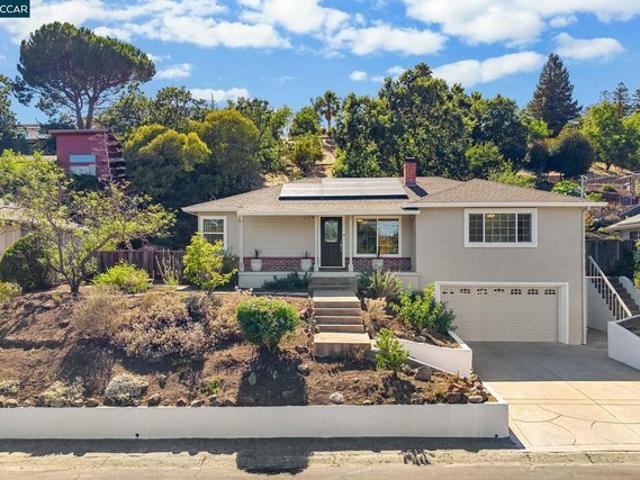 1277 Juanita Dr, Lafayette, CA 94595