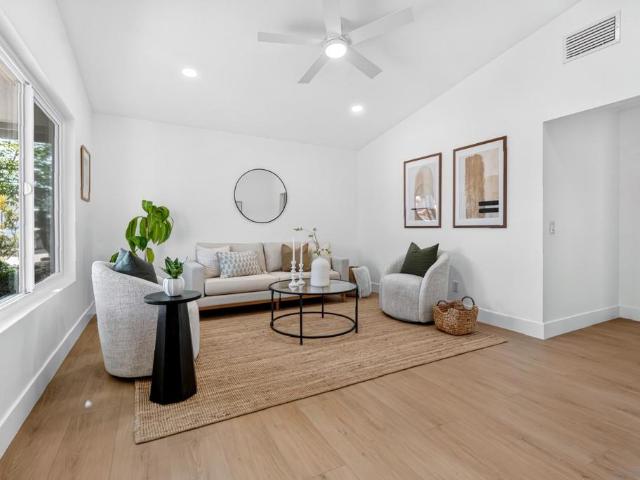 1277 Sagewood Dr