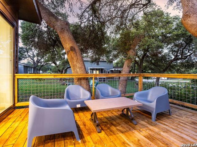 1277 Timberlane Dr
