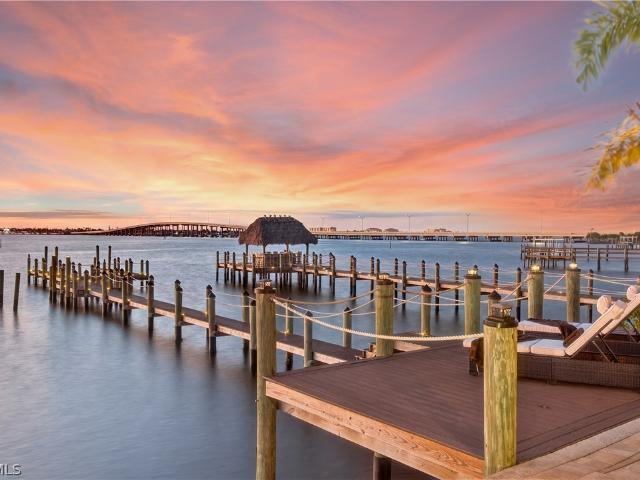 12782 Yacht Club Cir, Fort Myers, FL 33919 | MLS #2026006