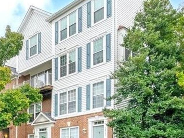12789 Fair Crest Ct Unit 14 102, Fairfax, VA 22033