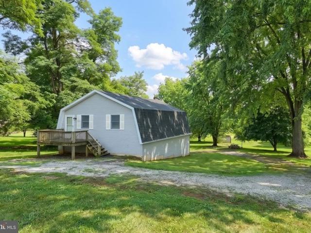 1278 Center Mills Rd, Aspers, PA 17304