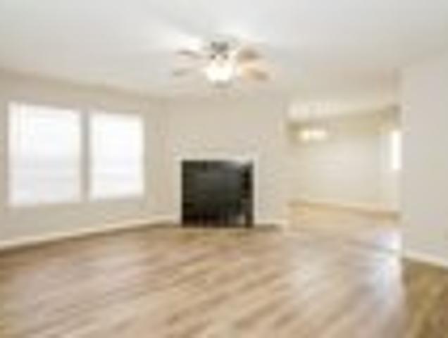 1278 Kenwood Dr, Greenwood, IN 46143 | Realtor. Com