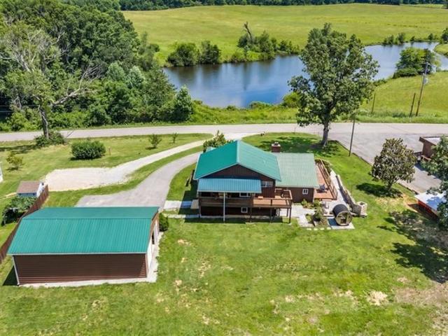 1278 Spencer Mill Rd, Burns, TN 37029