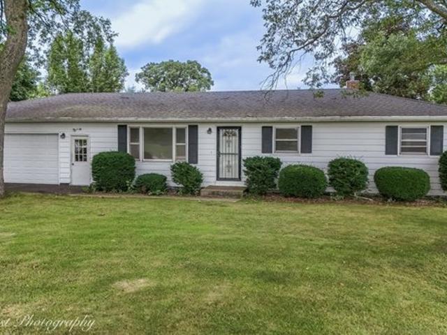 12799 Whipple Rd, Sycamore, IL 60178
