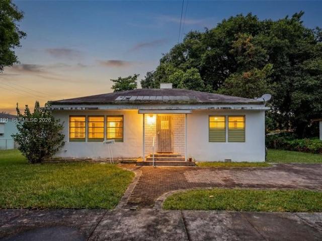 1279 NW 41st St, Miami, FL 33142