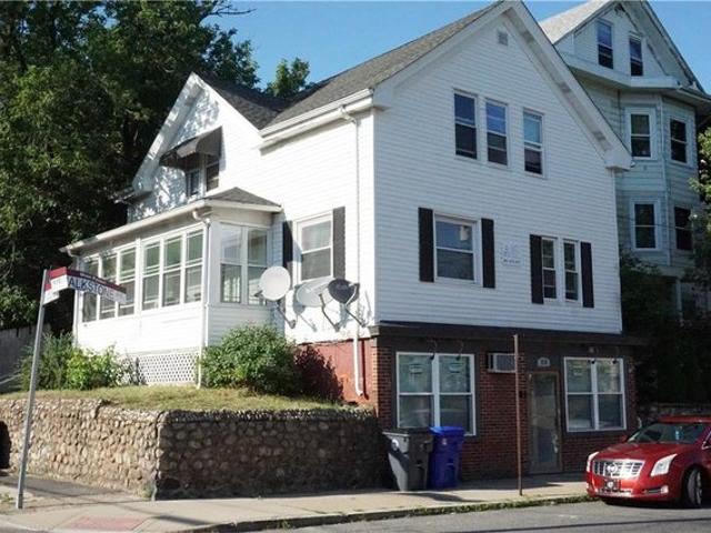 1279 Chalkstone Ave, Providence, RI 02908