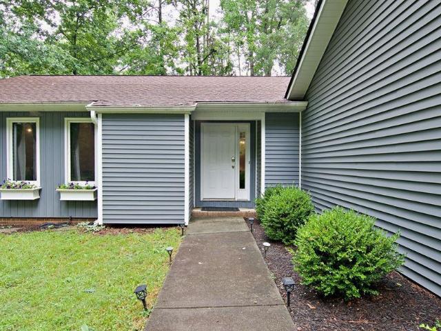 1279 Coneross Point Drive