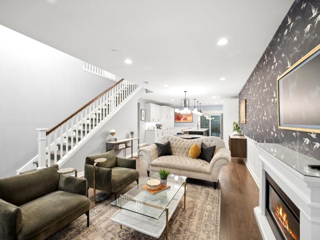 1279 Gateway Court