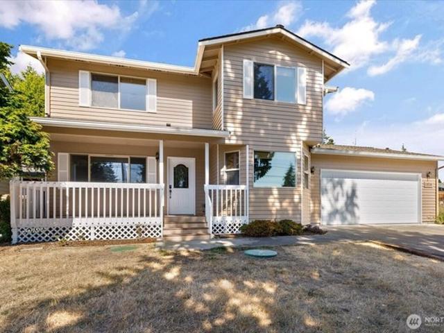 1279 Halsey Dr, Coupeville, WA 98239