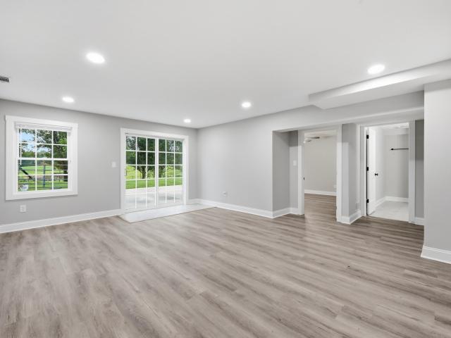 1279 Rice Road
