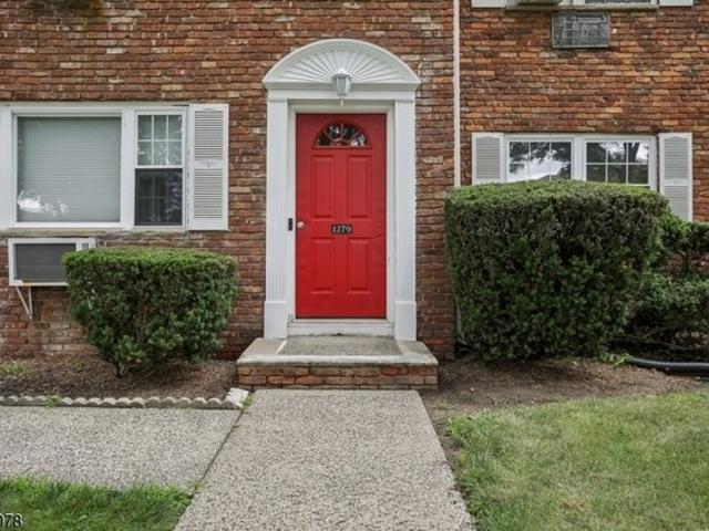 1279B Valley Rd, Wayne, NJ 07470
