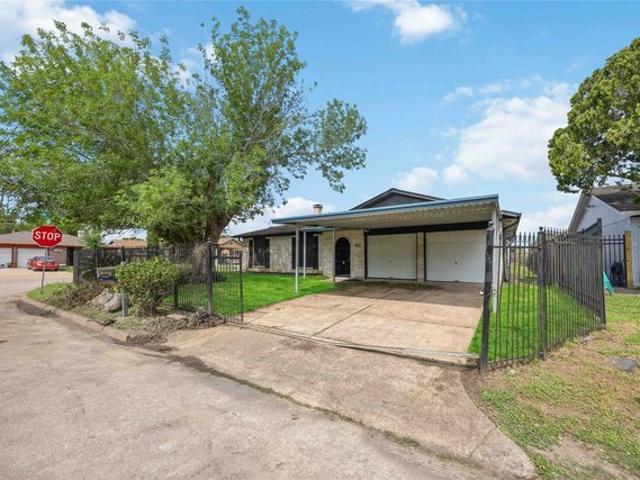 12703 Redfern Dr, Houston, TX 77048